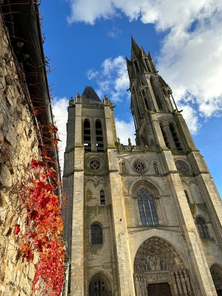 Paris, November 2023: Journey to Chantilly and Senlis, a short day-trip ...